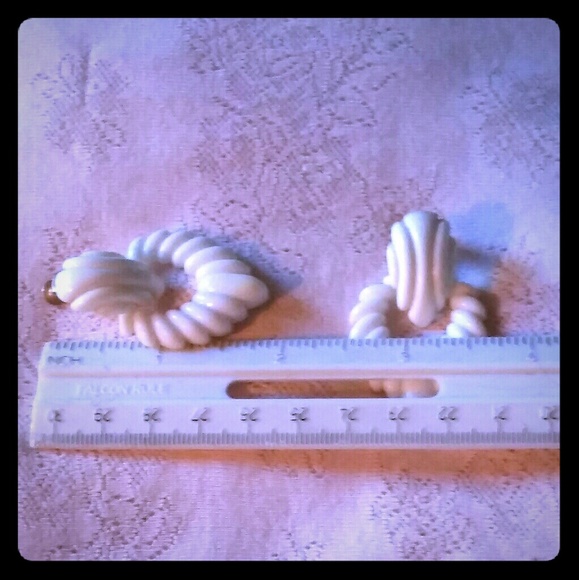 Napier | Jewelry | Vintage Napier White Plastic Door Knocker Earrings ...